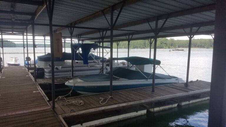 Boat Slips, Wet Slips, Dry Boat Storage | Allatoona Landing Marina